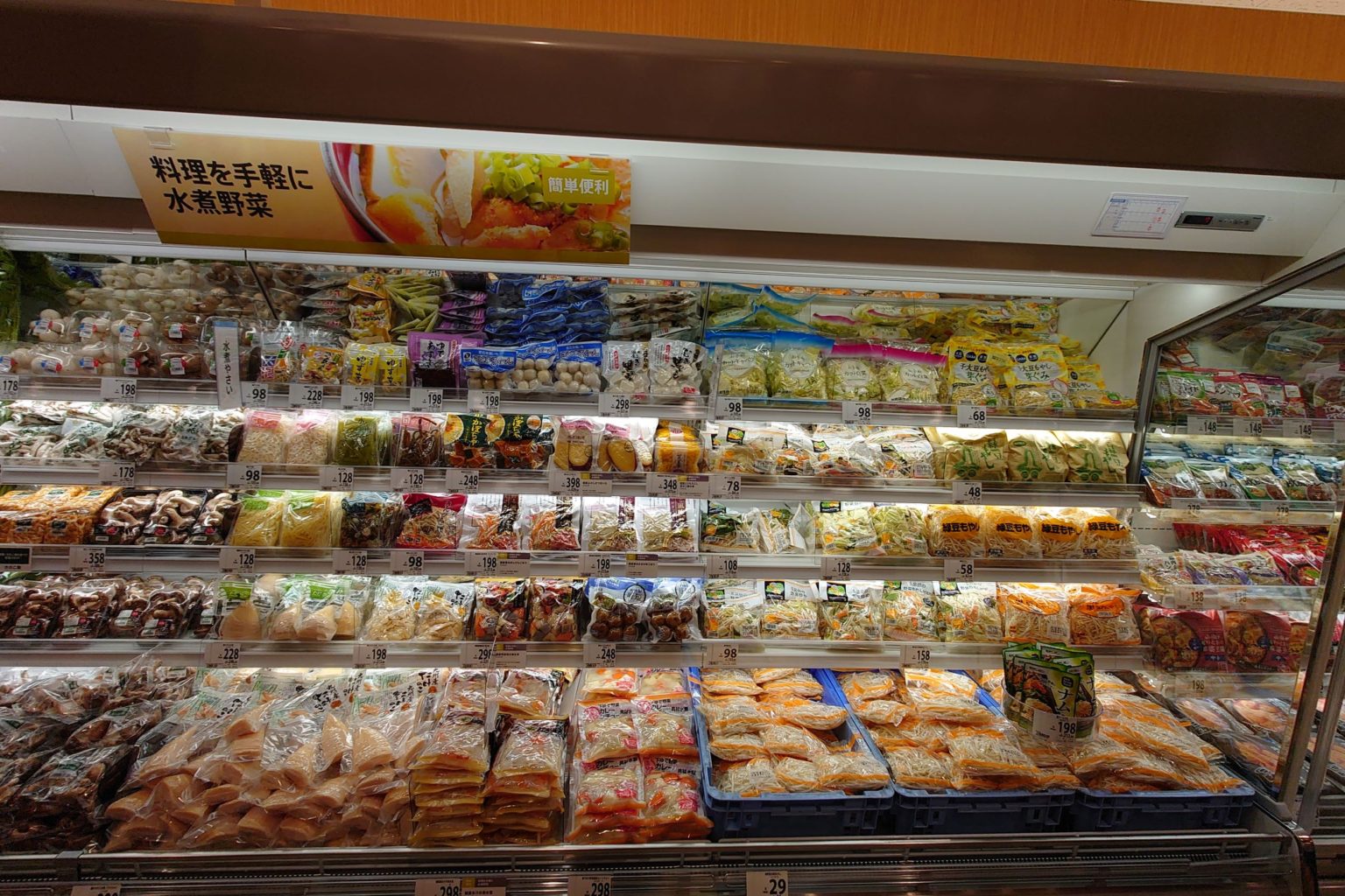 西友和光市駅前店がオープン、居抜き出店による新規出店で売場2層の駅前店、「心地よさ」意識し内装にも工夫 | リテール・リーダーズ